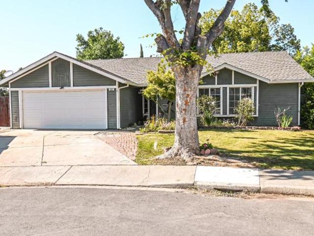 555 De Lash Ct, Patterson, CA 95363