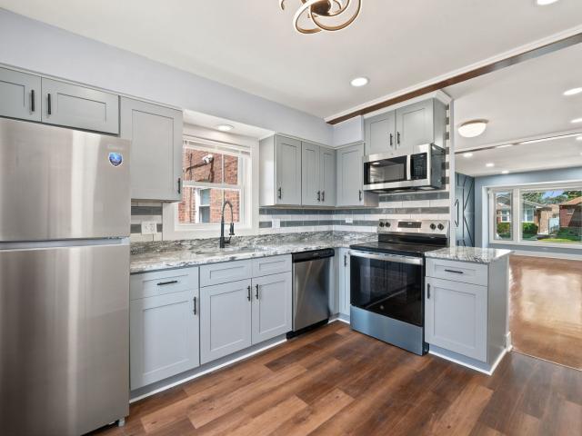 555 E 105th Street