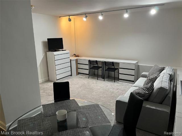 555 E William Street # 11