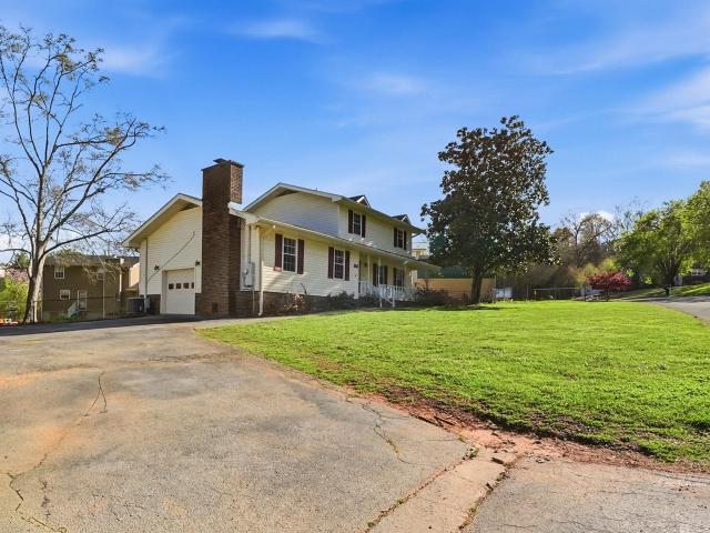 555 Foster Drive