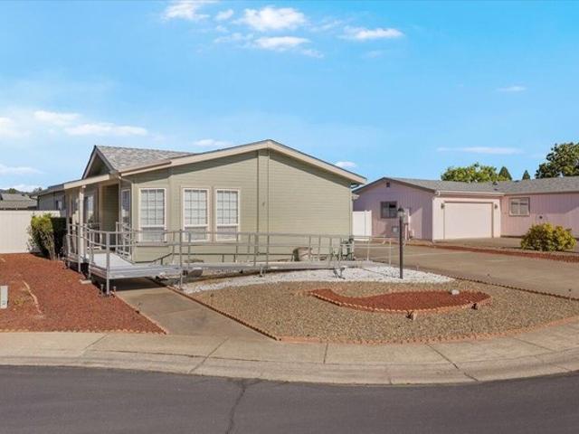 555 Freeman Rd Unit 257, Central Point, OR 97502