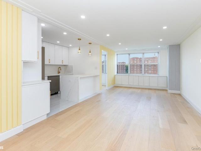 555 Kappock Street 12G