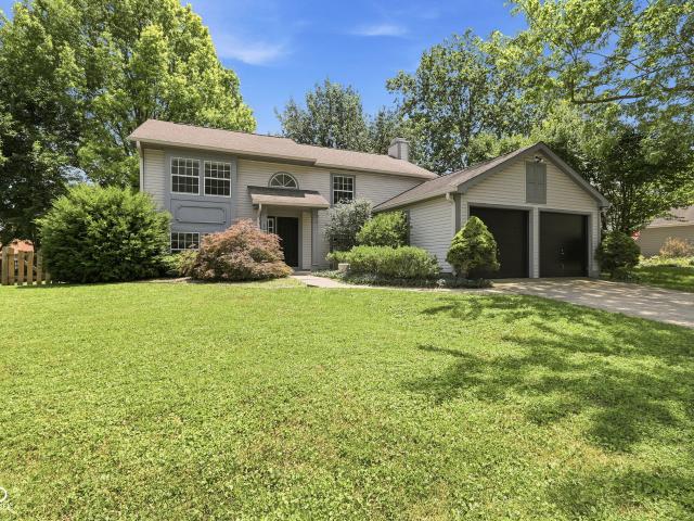 555 Hunters Trail