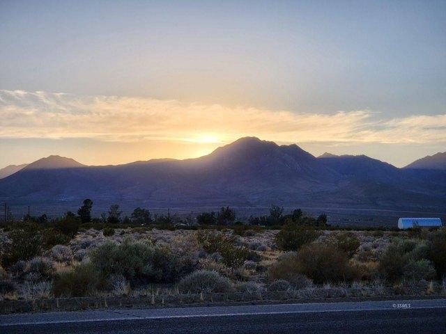 555 Owens Peak St, Inyokern, CA 93527