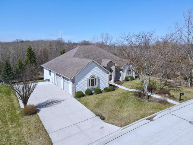 555 Moraine Dr