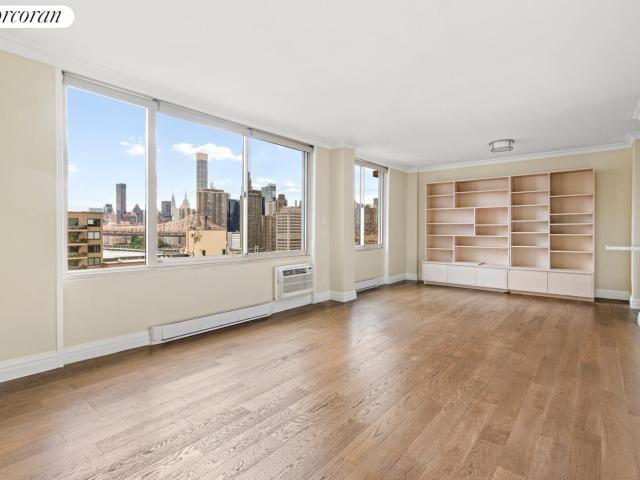 555 Main Street, Unit 1608