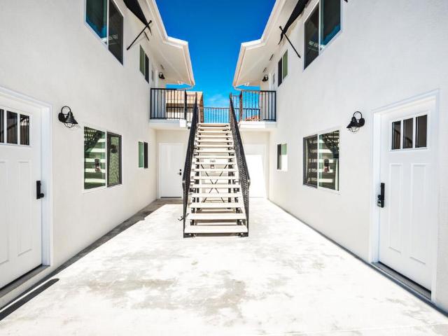 555 N Olive St, Unit B, Orange, CA 92867 | MLS #PW26085