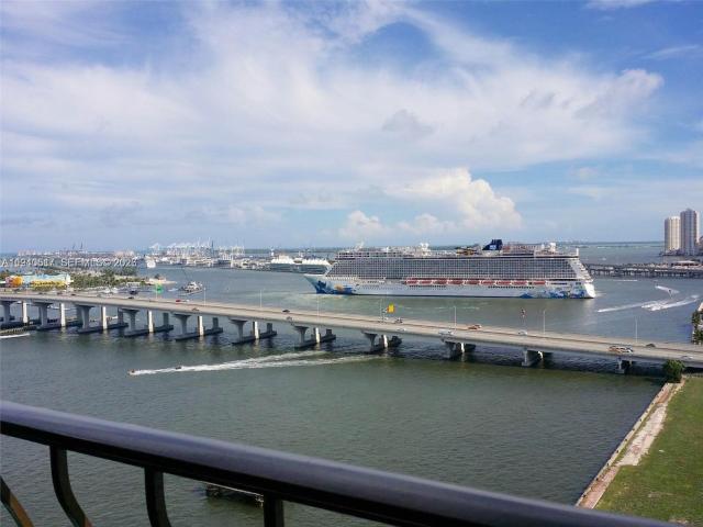 555 NE 15th St, Unit 22I, Miami, FL 33132 | MLS #A11940 | Compass