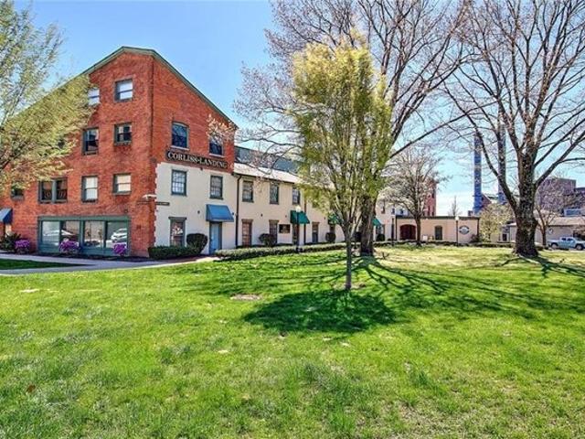 555 S Water St Apt 235, Providence, RI 02903