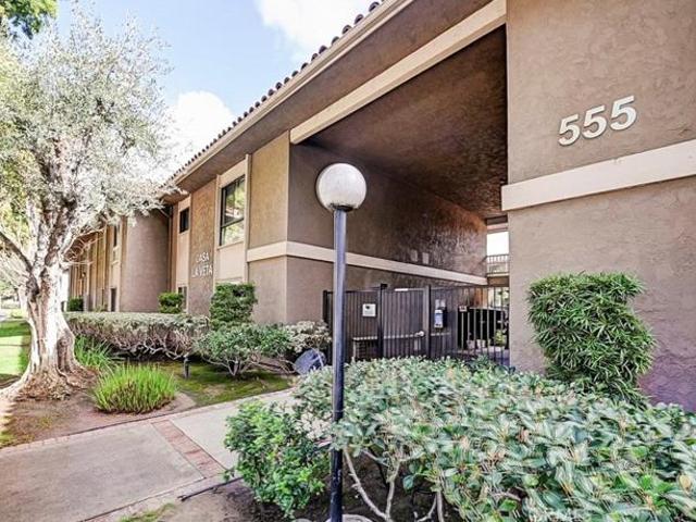 555 S La Veta Park Cir #231, Orange, CA 92868
