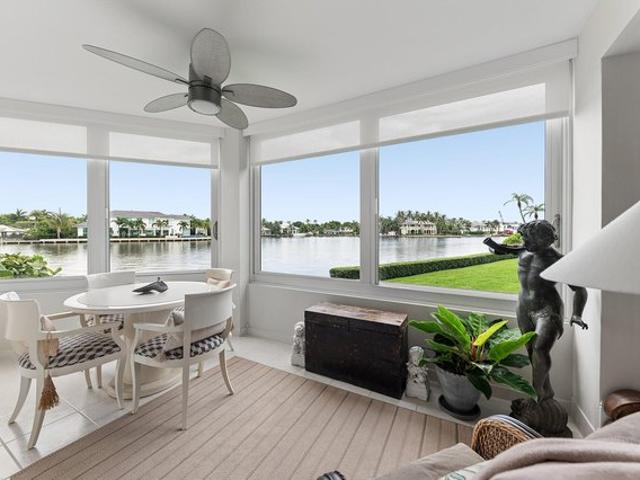 555 SE 6th Ave Apt 1B, Delray Beach, FL 33483