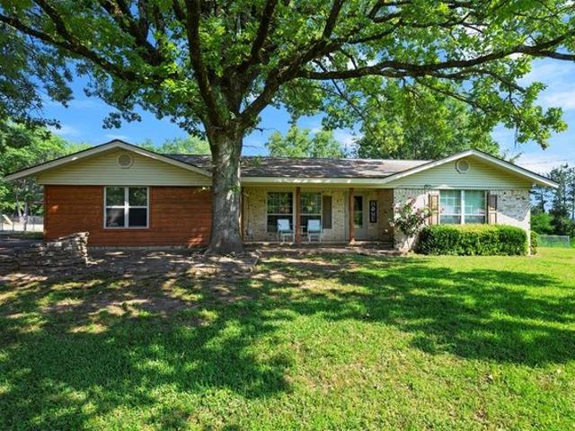 555 Skipjack Rd, Eagletown, OK 74734