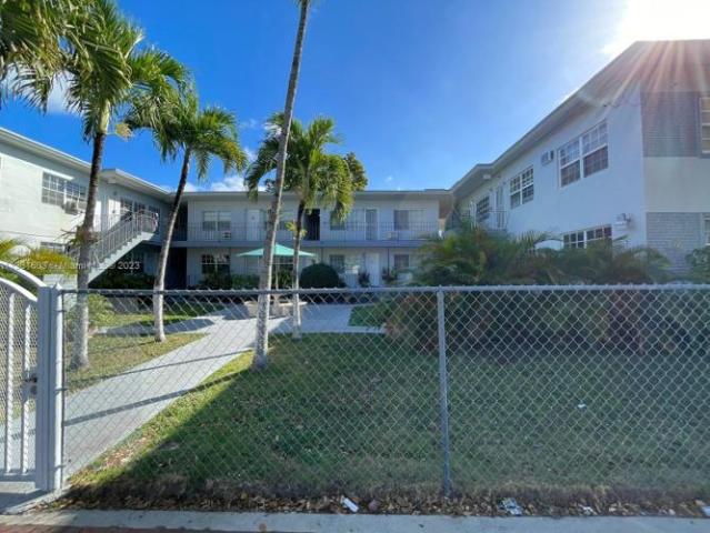 555 SW 16th Ave #14, Miami, FL 33135