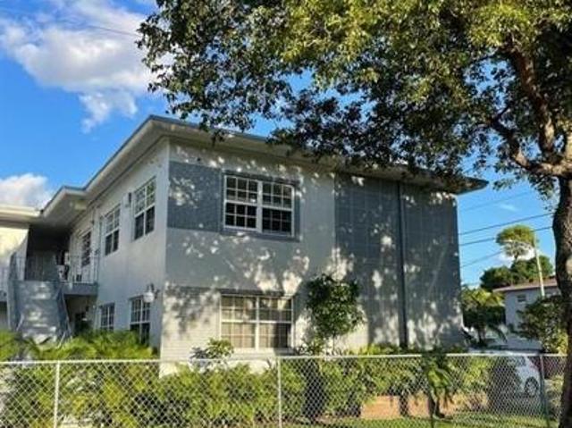 555 SW 16th Ave #16, Miami, FL 33135