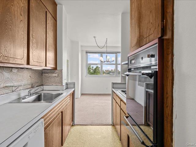 555 Palisade Avenue 3T