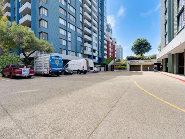 555 Pierce Street 1422