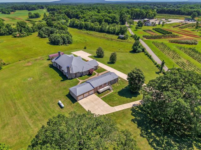 555 Randall Hitchcock Rd
