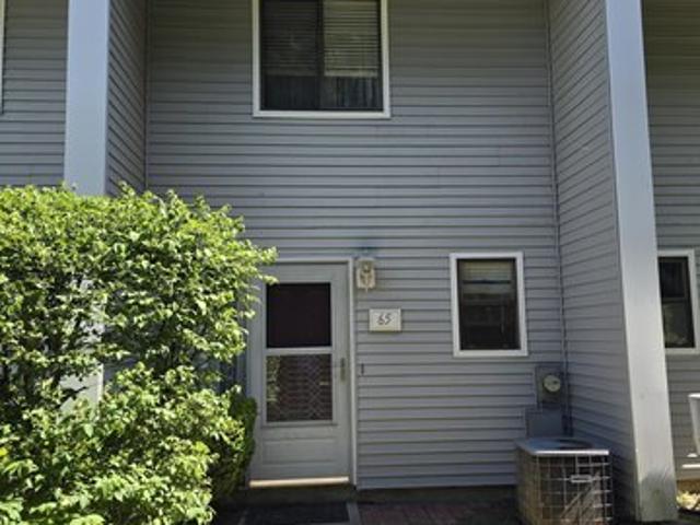 555 Russell Rd Apt J65, Westfield, MA 01085