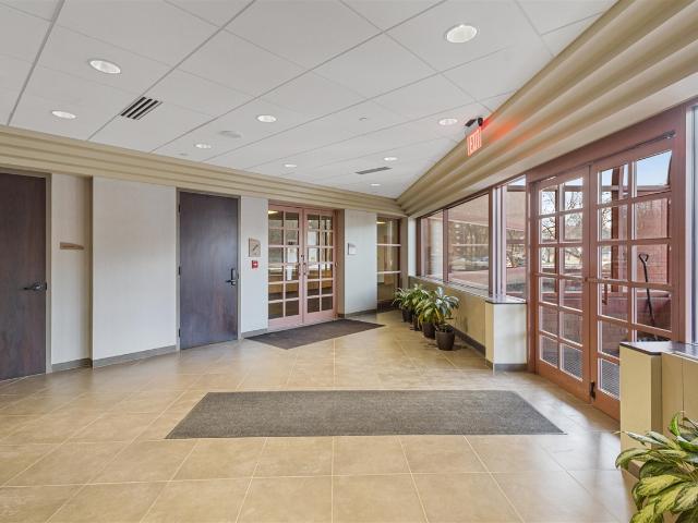 555 W Crosstown Parkway # 101 1st Floor