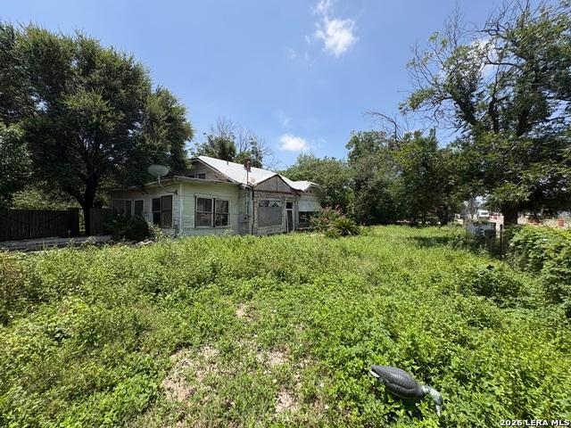 555 W Main St