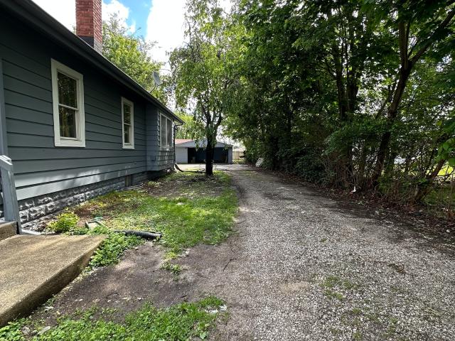 555 Woodrow Avenue