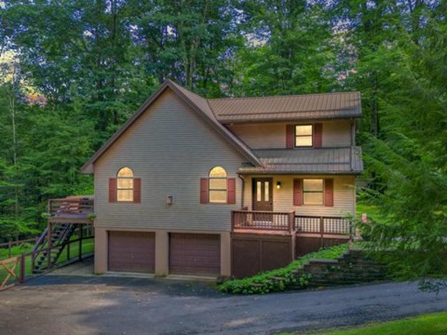 555 Woolendean Rd, DuBois, PA 15801