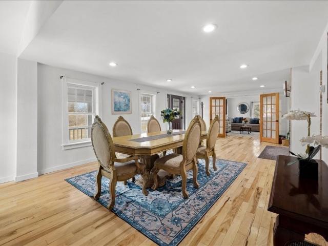 555 Webster St, Marshfield, MA 02050 | MLS #73530