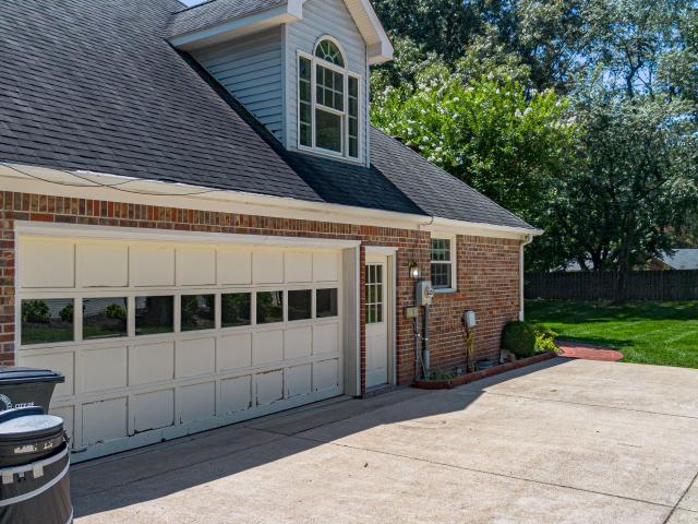 555 Whitney Drive