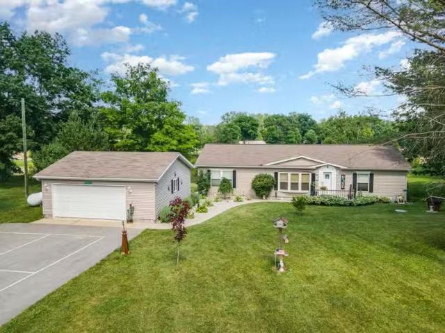 555 WHITE RD, GLADWIN, MI 48624 Single Family Residence For Sa.
