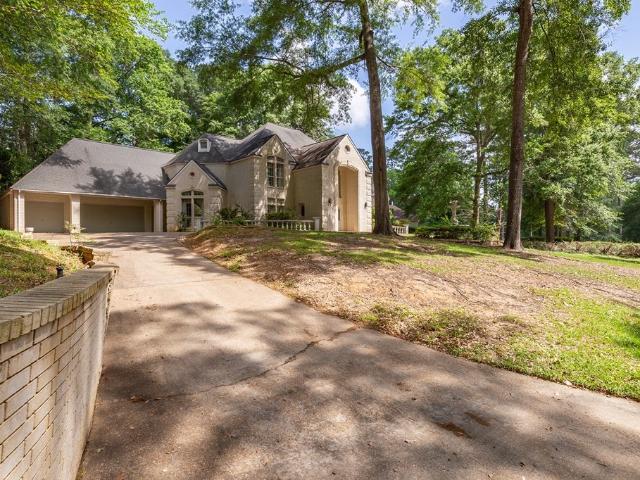 555 willow drive