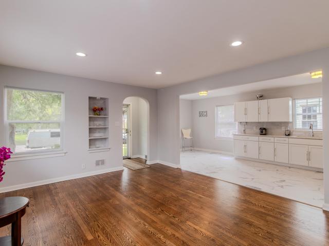 555 Taft Place