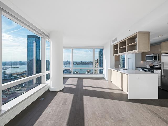 555 Tenth Avenue, New York, NY