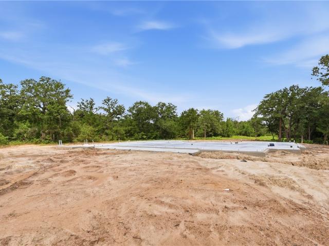 5564 Woodland Park Drive