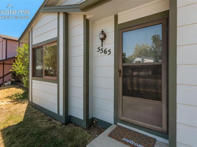 5565 Alma Terrace