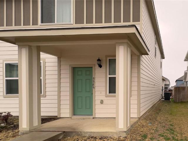 5565 Willamette Dr, Fort Worth, TX 76119 | MLS #21081