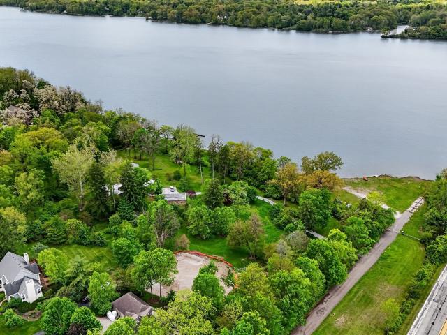 5566 Bay Landing Court