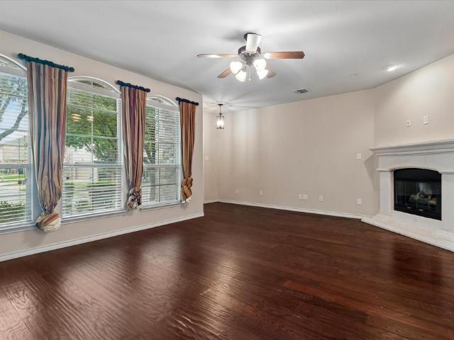 5566 Grosseto Drive
