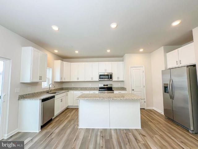 5568 Marksburg Pl