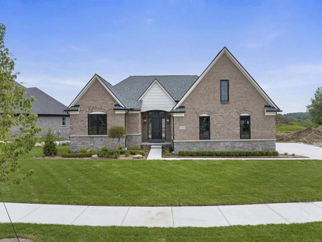 55609 Laurel Oaks Ln Unit 40, Shelby Township, MI 48315
