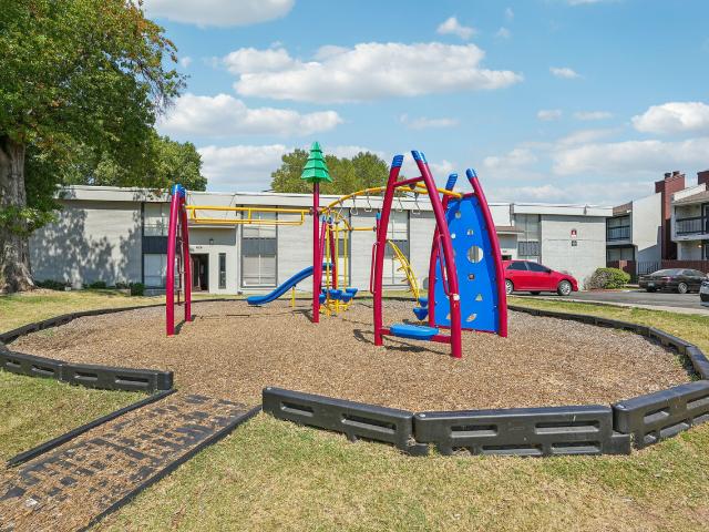 5560 Medical Center Apartments 2 Bedroom Apartment for Rent at 5560 N Portland Ave, Oklahoma City, OK 73112