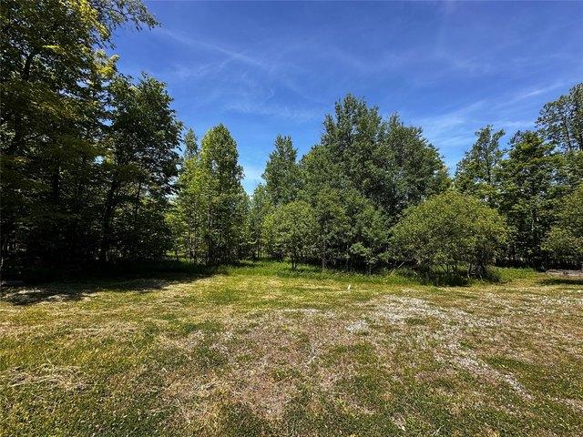 5560 Zessinger Rd, McKean, PA 16426