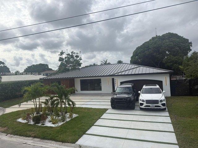5561 NE 28th Ave, Fort Lauderdale, FL 33308
