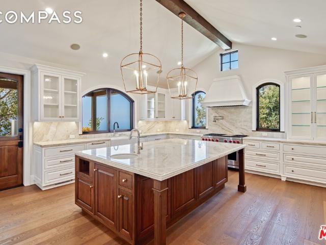 5561 Horizon Dr, Malibu, CA