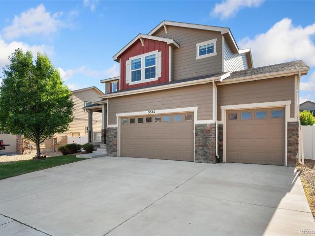 5562 Clarence Drive