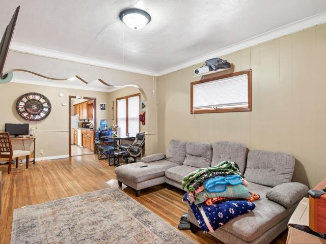 556 Gotzian St, Paul, MN 55106 | MLS #7018 | Compass