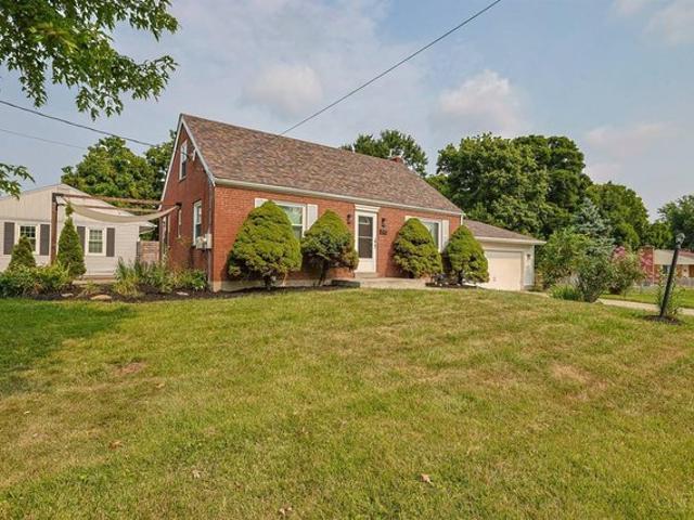 556 Grandin Ave, Springdale, OH 45246