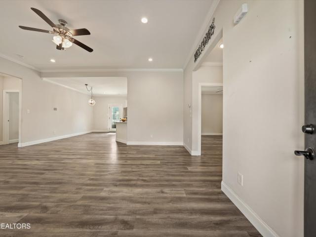 556 Greystoke Lane