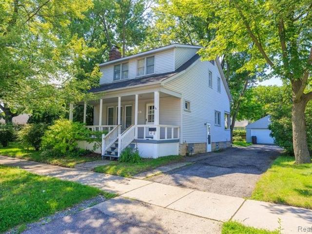 556 E Troy St, Ferndale, MI 48220