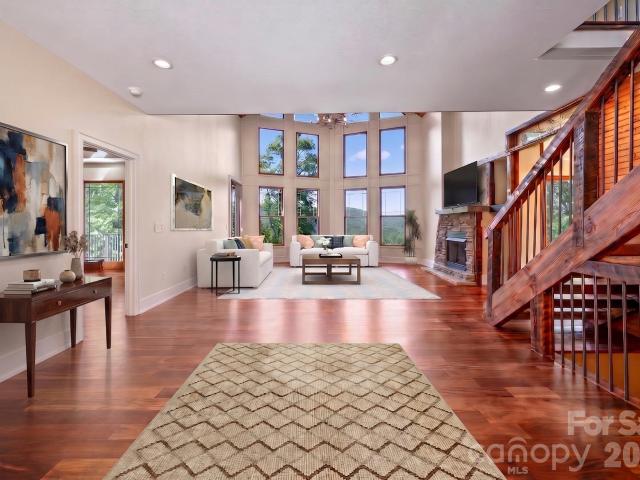 556 High Pines Loop