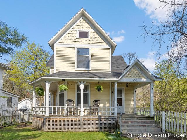 556 Lafayette Avenue